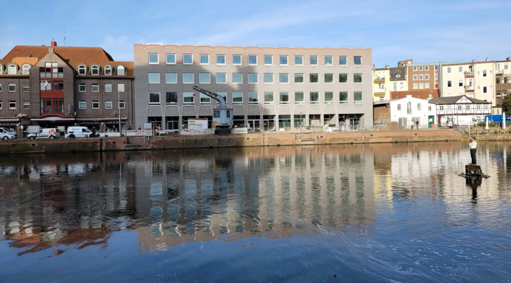 Rund um den Bergedorfer Hafen: Gastrozone vergrößert sich, Platanen ...